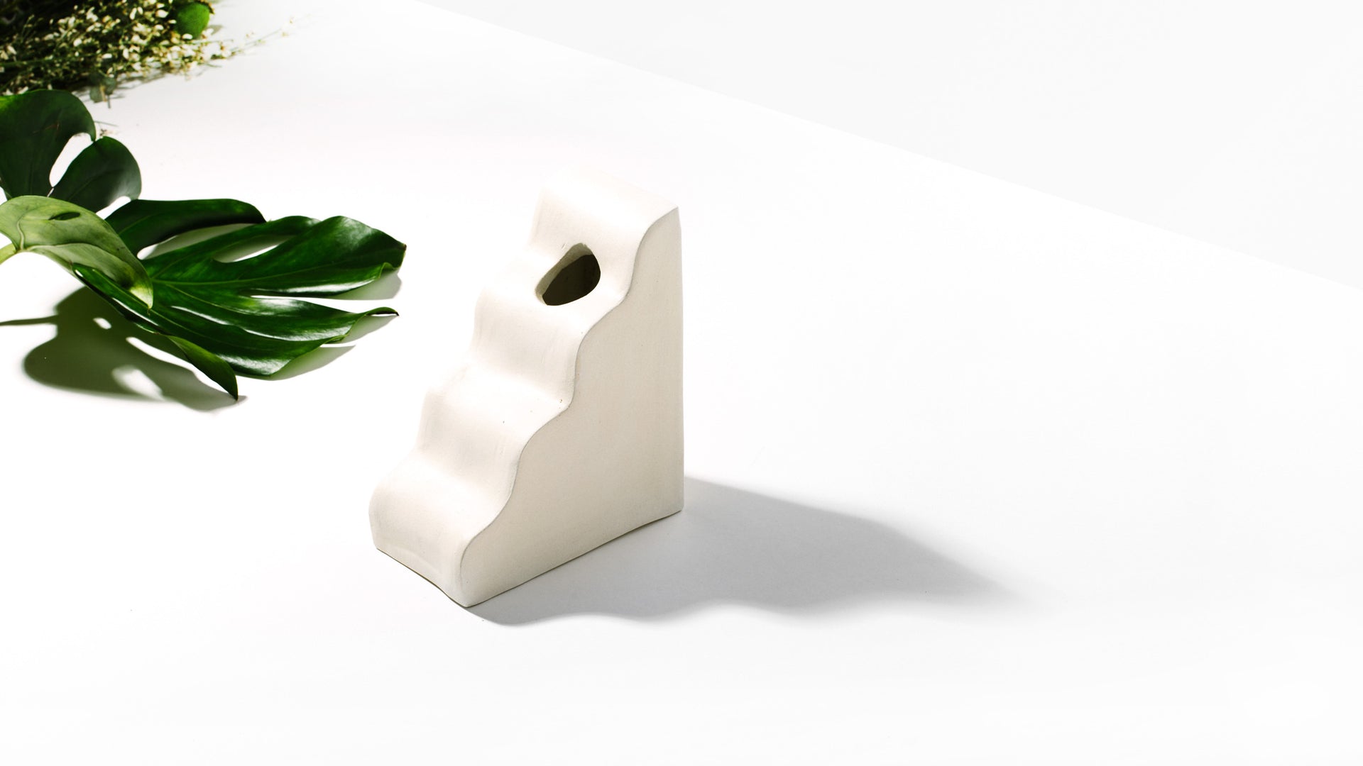 Rachel Saunders Ceramics - Step Vase – Homecoming